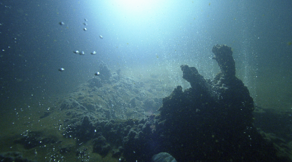 Vulkan Kolumbos mit neuer Entdeckung am 13.01.23 - Vulkane Net Newsblog