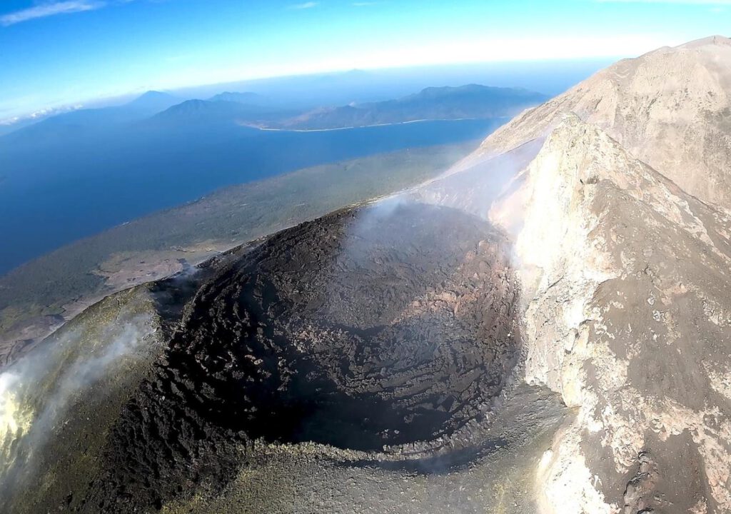 Anahi leaked photos luckily an Asian guy resident finally